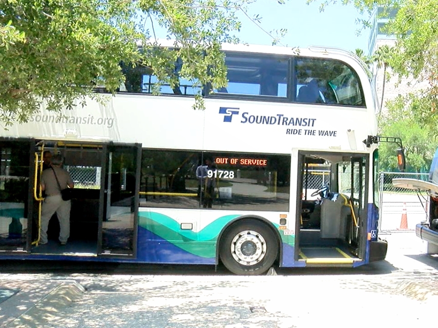 Electric and double-decker buses could help Tampa Bay's transportation ...